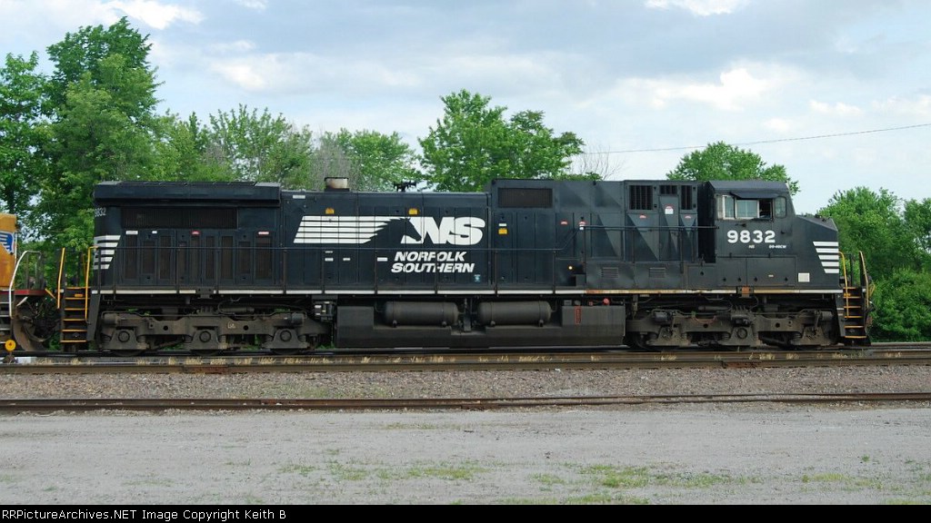 NS 9832